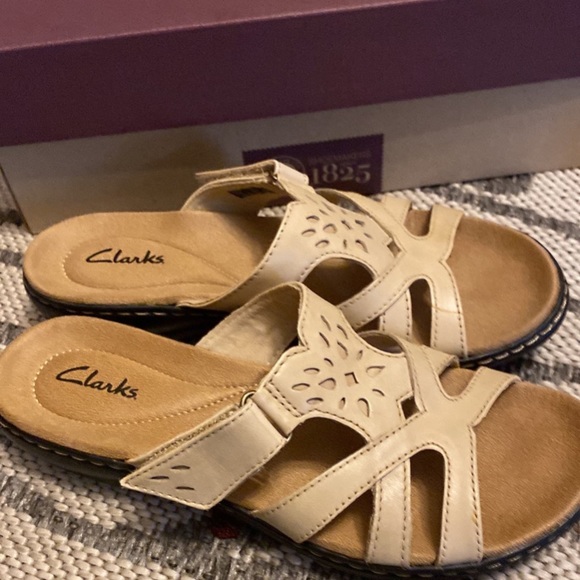 Clarks | Shoes | Womens Clark Sandals | Poshmark